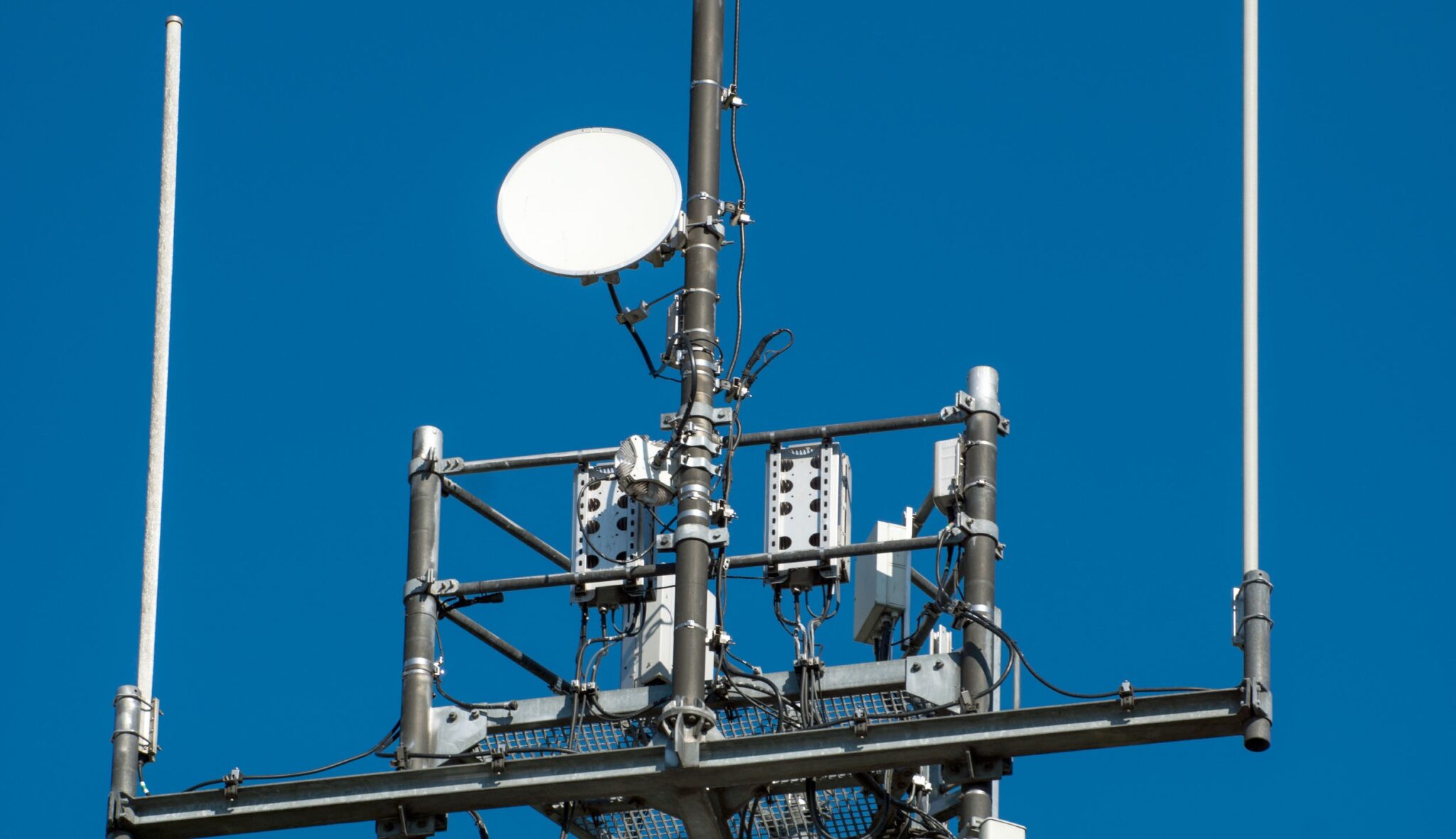 DIGITALE MOBILFUNKSYSTEME (TETRA / DMR) – Priima Digital GmbH